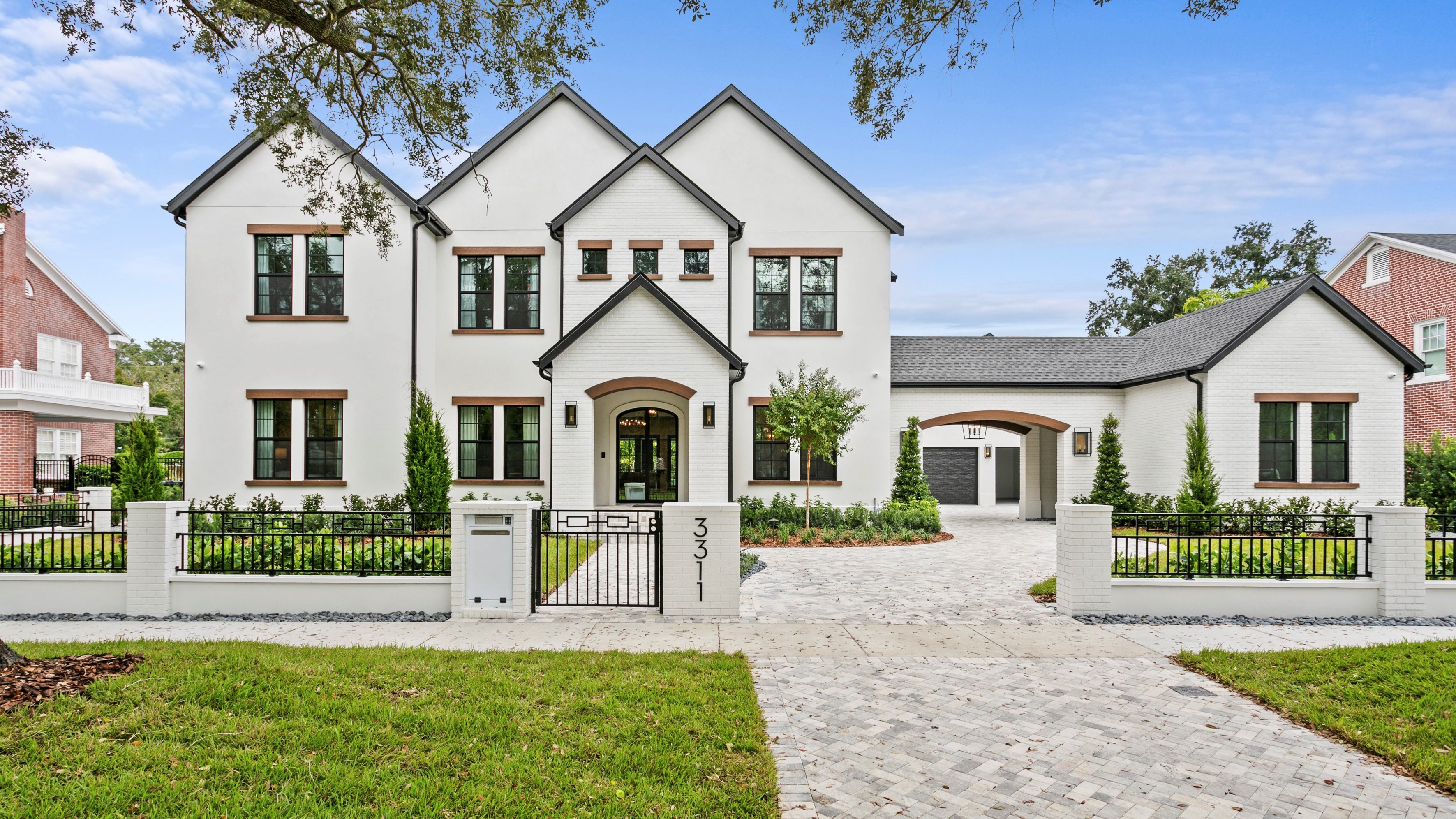 Choosing the Right Home Package Delivery Box: A Comprehensive Guide