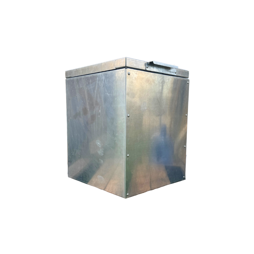 Curbside & Driveway Placements